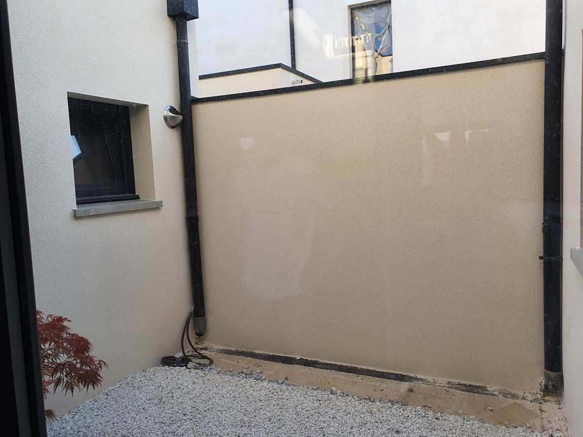 Mur d’eau à becs en inox brossé - Histoire d'eau